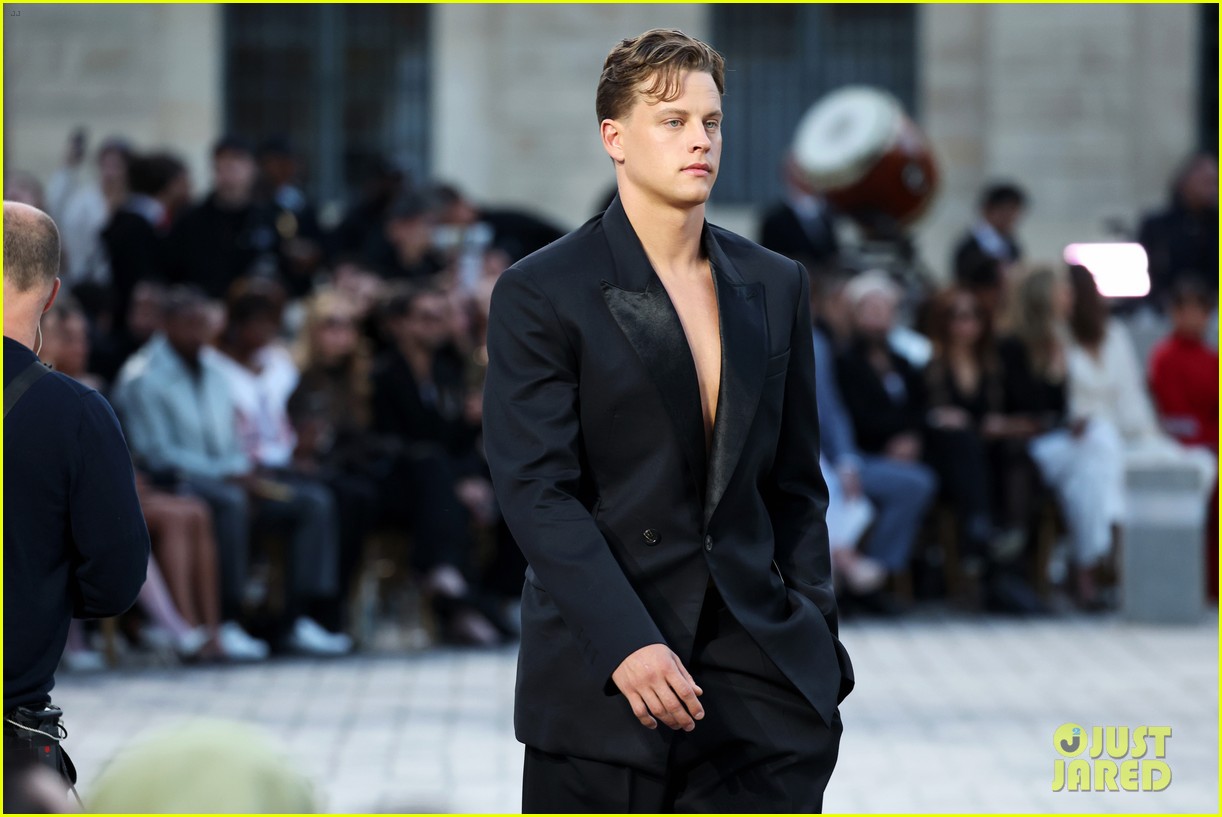 Vogue World: Paris 2024 Runway - See Photos of Every Star Who ...