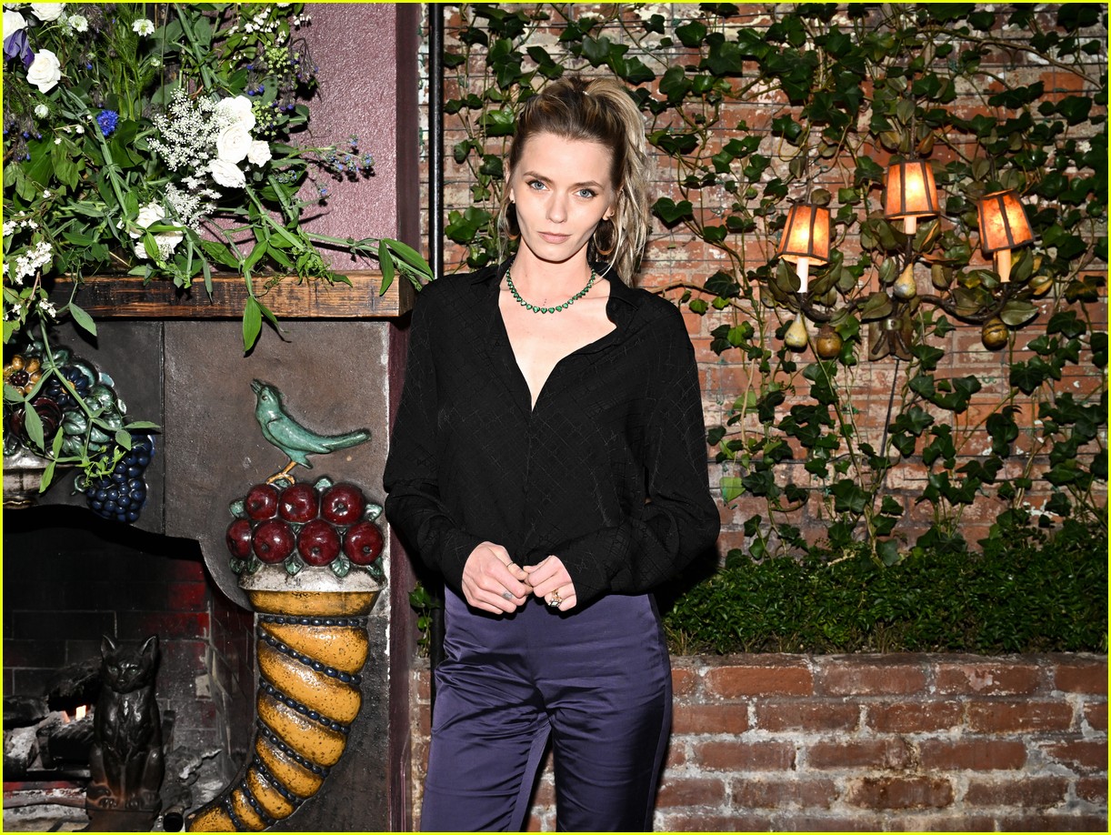 Zoe Kravitz Reunites with 'Mad Max' Co-Star Abbey Lee at Jessica ...