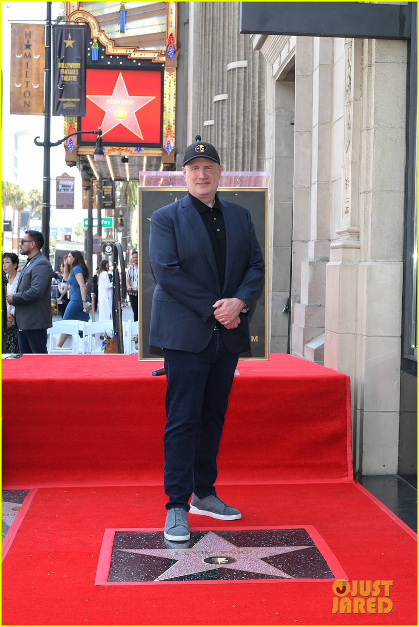 Chris Evans, Sebastian Stan, Brie Larson & More Marvel Stars Assemble ...