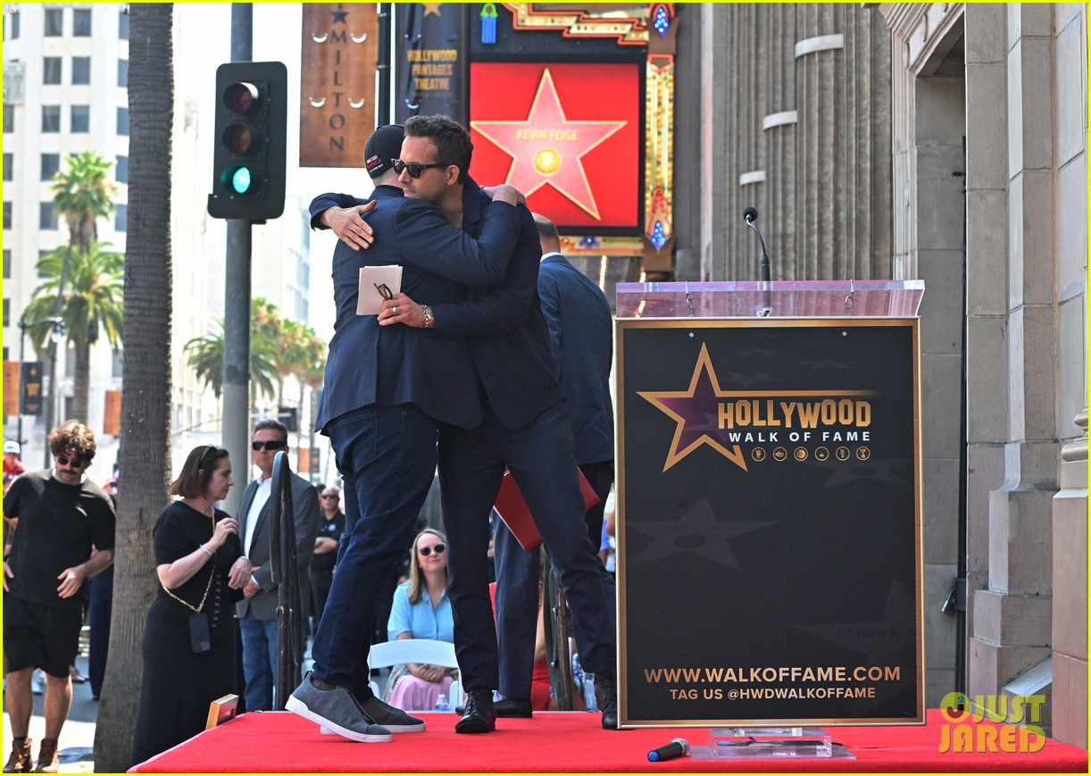 Chris Evans, Sebastian Stan, Brie Larson & More Marvel Stars Assemble ...