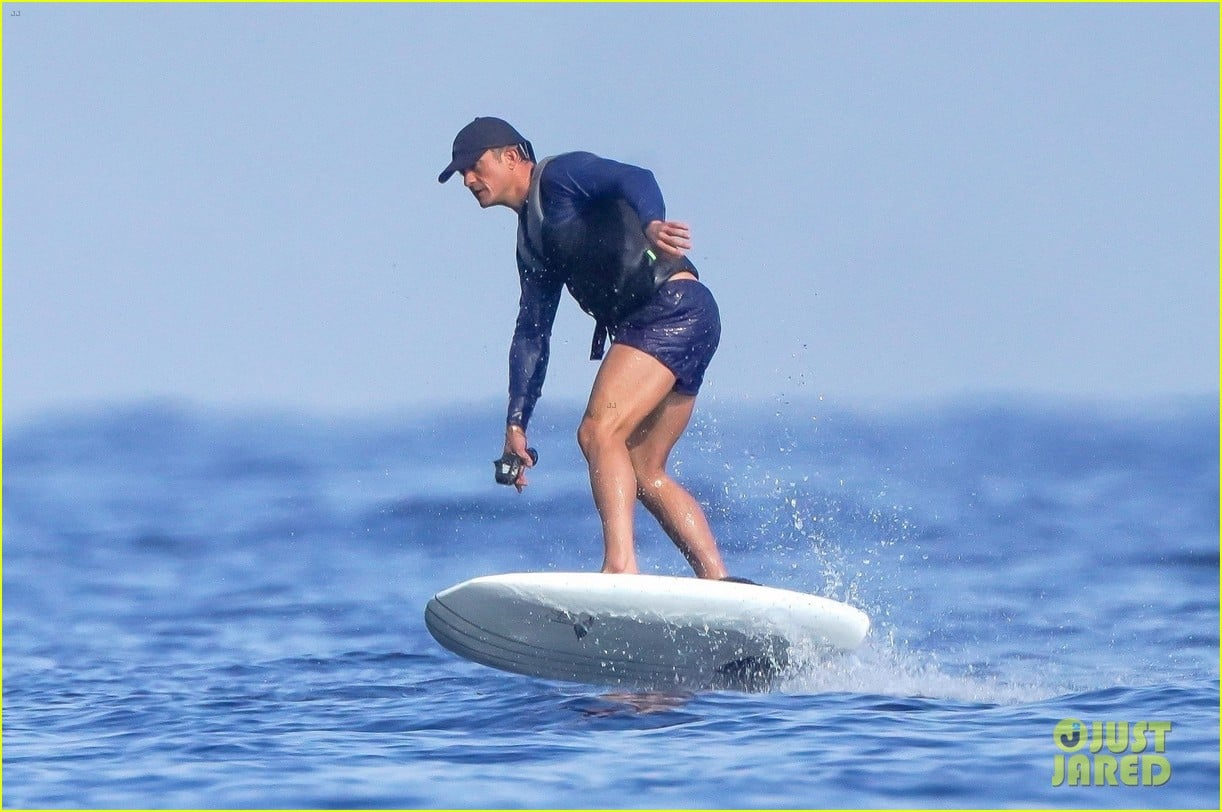 Orlando Bloom Rides Motorized Surfboard While Vacationing in Saint ...