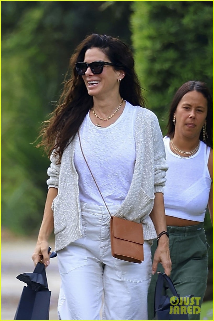 Sandra Bullock Is Glowing & Full of Smiles in New Sighting Ahead of ...