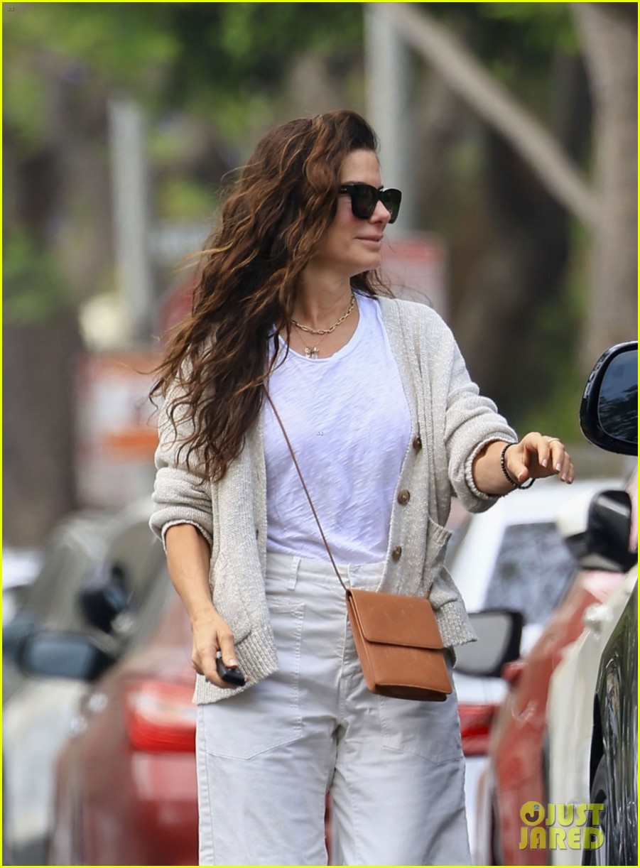 Sandra Bullock Is Glowing & Full of Smiles in New Sighting Ahead of ...