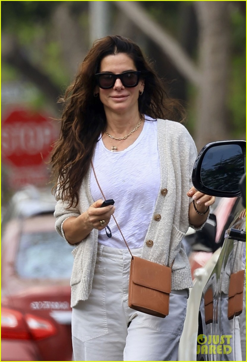 Sandra Bullock Is Glowing & Full of Smiles in New Sighting Ahead of ...