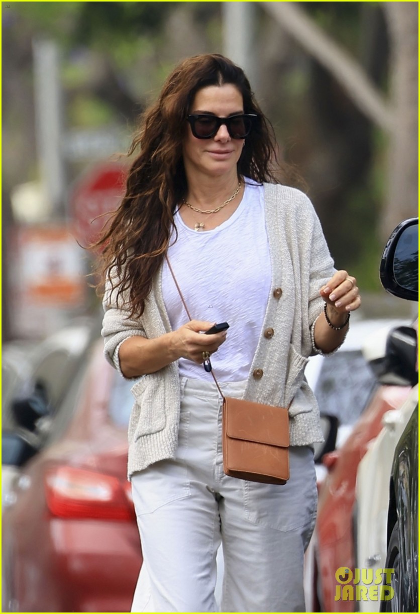 Sandra Bullock Is Glowing & Full of Smiles in New Sighting Ahead of ...
