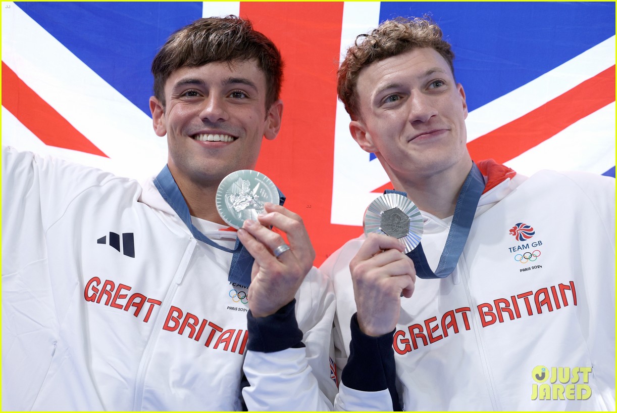 Tom Daley Wins Silver Medal at 2024 Olympics While Husband Dustin Lance ...