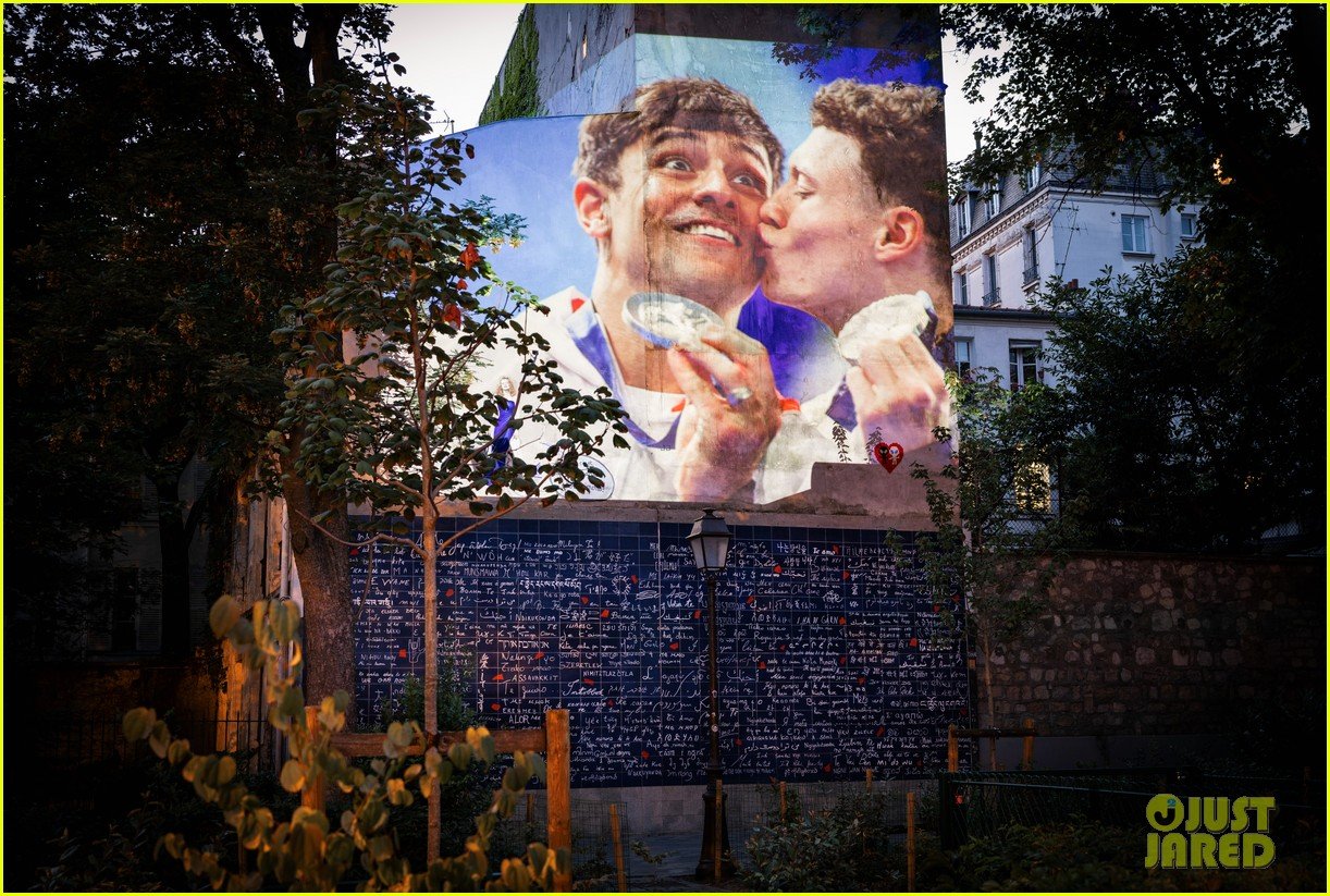 Tom Daley Wins Silver Medal at 2024 Olympics While Husband Dustin Lance ...