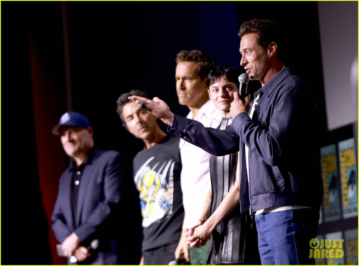 Photo: deadpool wolverine at comic con 49 | Photo 5059629 | Just Jared ...
