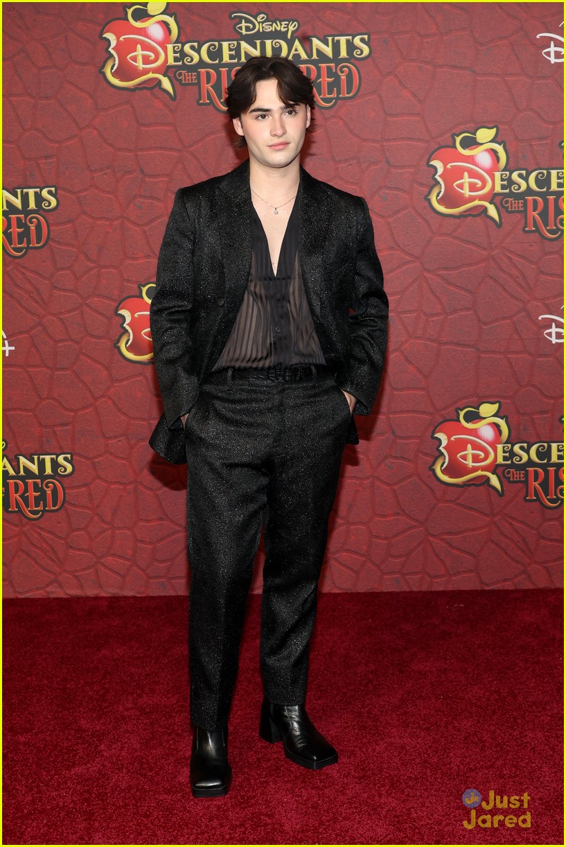 Cinderella's Brandy & Paolo Montalban Reunite at 'Descendants: The Rise ...