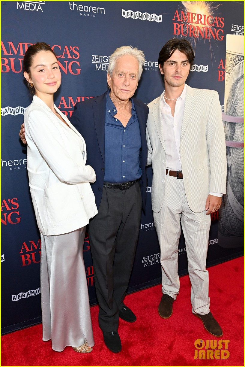 Michael Douglas Brings Kids Carys & Dylan to 'America's Burning ...