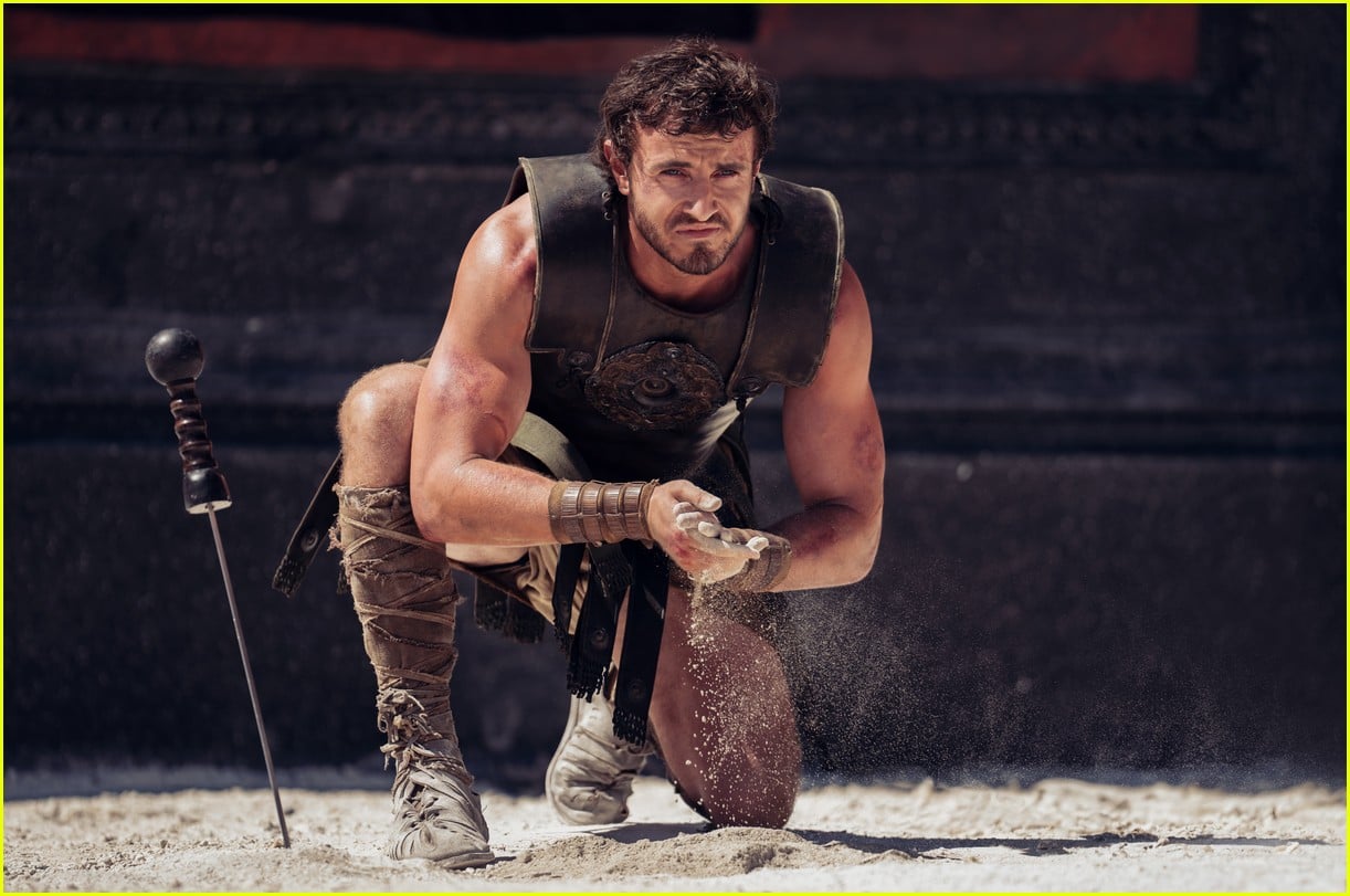 Paul Mescal & Pedro Pascal Battle in 'Gladiator 2' First Look Photos ...