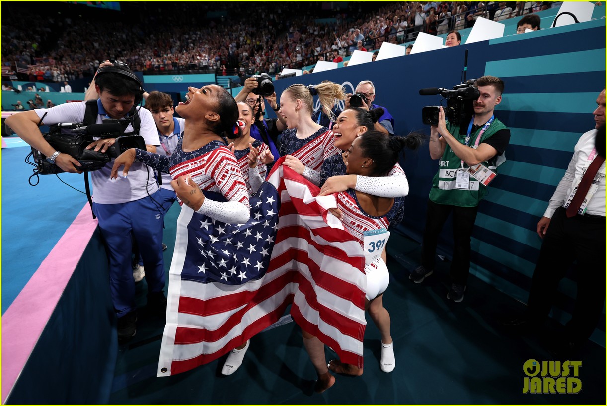 Team USA Wins Gold at Women's Gymnastics Team Final, Simone Biles ...