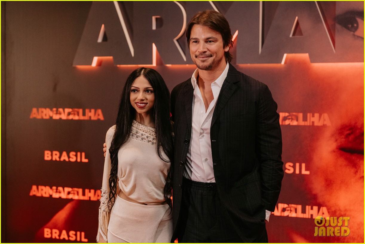 Josh Hartnett Attends Brazilian Premiere of 'Trap' with M. Night Shyamalan & Daughter Saleka ...