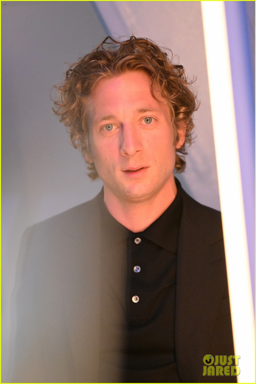 Photo: jeremy allen white rosalia olympics event 21 | Photo 5059358 ...