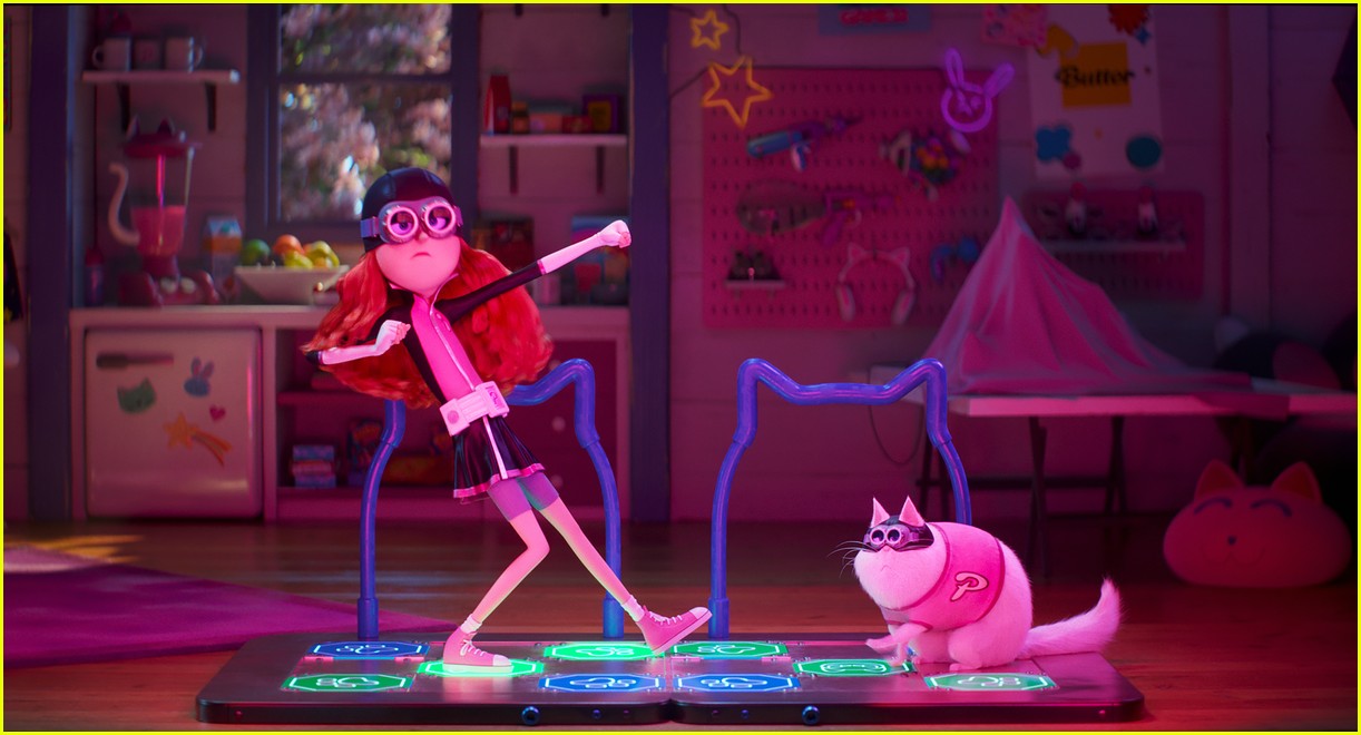 Who Plays Poppy Prescott in 'Despicable Me 4'? Joey King Talks Adding ...