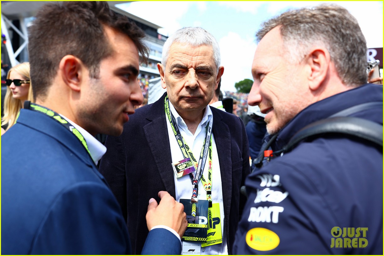 Kit Connor, Gordon Ramsay, Harris Dickinson & More Celebs Attend F1 ...