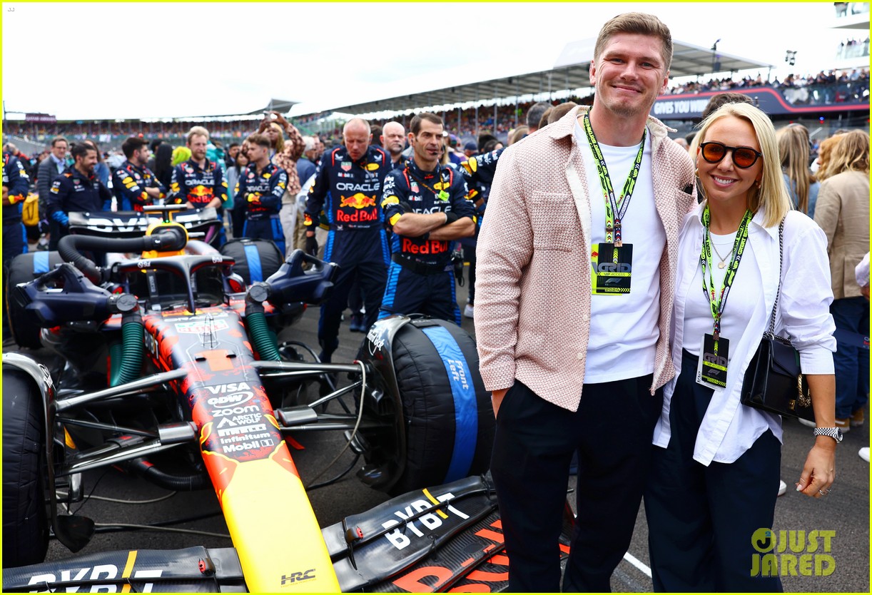 Kit Connor, Gordon Ramsay, Harris Dickinson & More Celebs Attend F1 ...