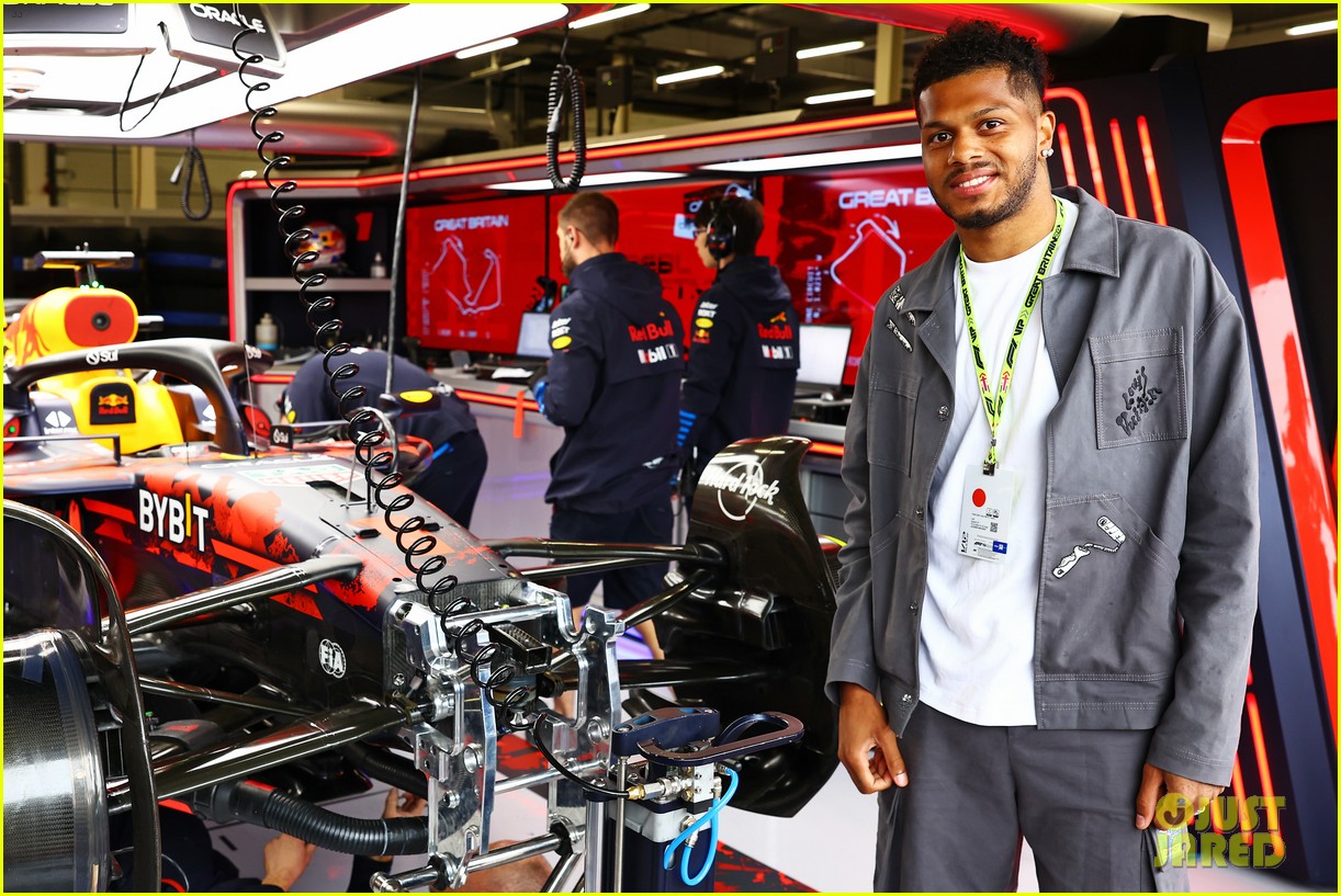 Kit Connor, Gordon Ramsay, Harris Dickinson & More Celebs Attend F1 ...