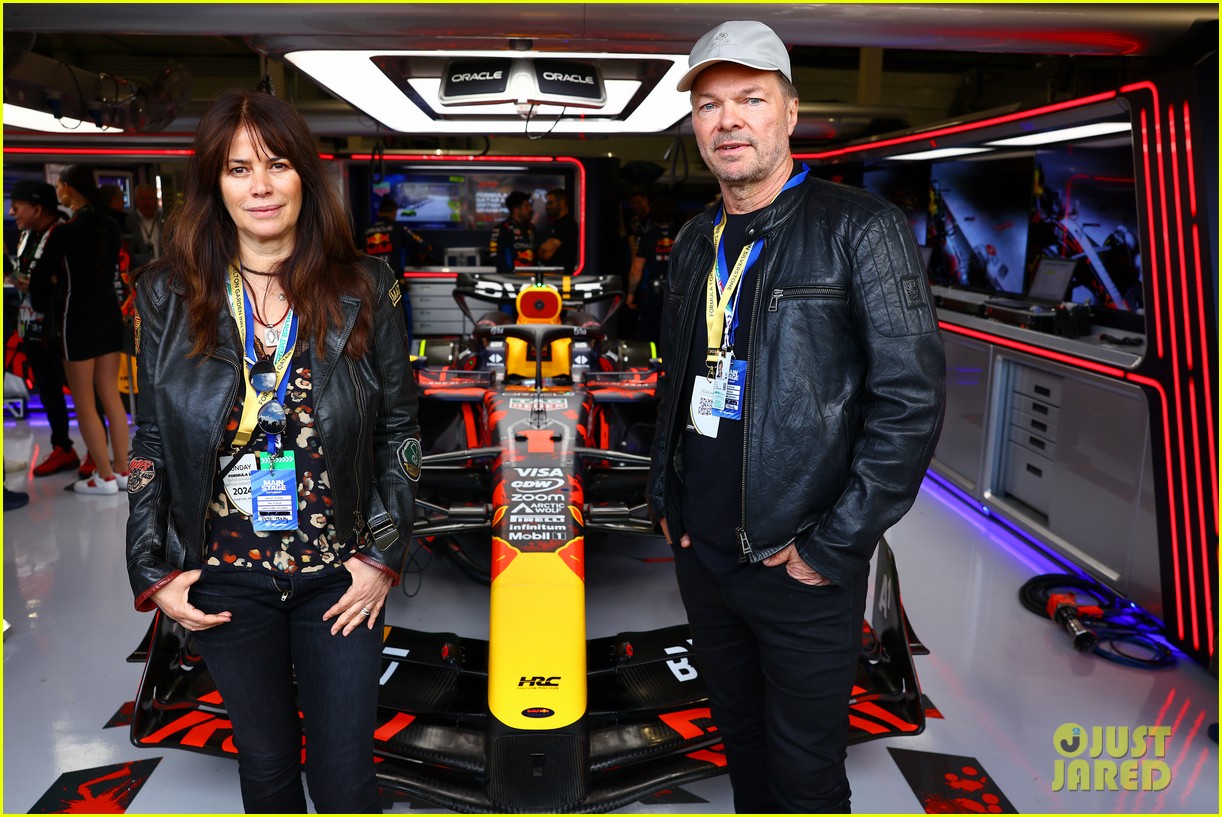 Kit Connor, Gordon Ramsay, Harris Dickinson & More Celebs Attend F1 ...