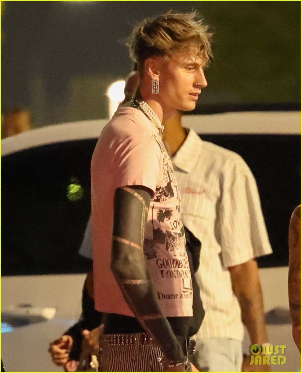 Megan Fox & Machine Gun Kelly Support His Bestie Travis Barker at Blink ...