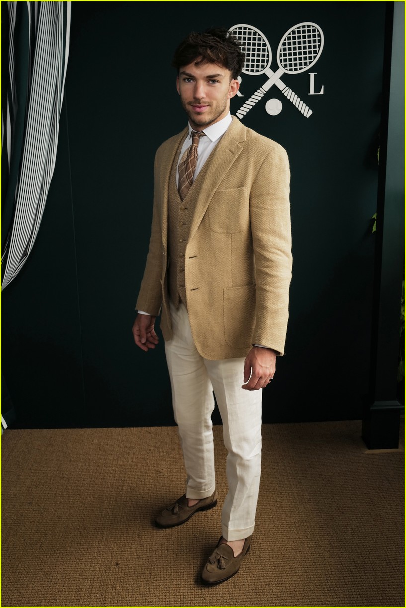 Leo Woodall, Joe Alwyn, Jonah Hauer-King & More Suit Up For Wimbledon ...