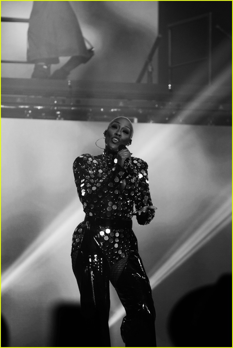 SWV & Xscape 'The Queens of R&B' Tour Set List Revealed After Opening ...