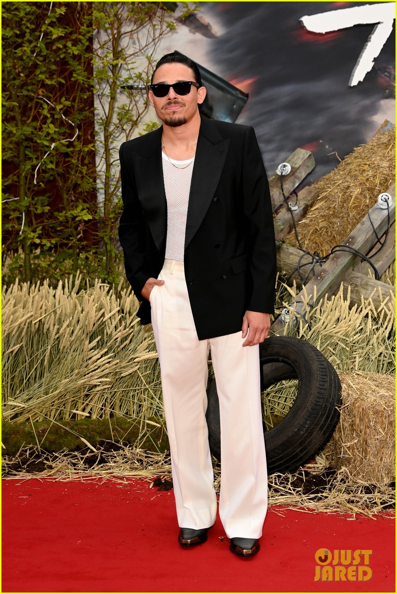 Daisy Edgar-Jones Joins Glen Powell & Anthony Ramos at 'Twisters' Premiere in London!: Photo ...