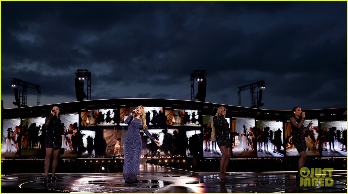 Adele Launches 2024 Munich Residency, Set List Revealed: Photo 5061457 ...