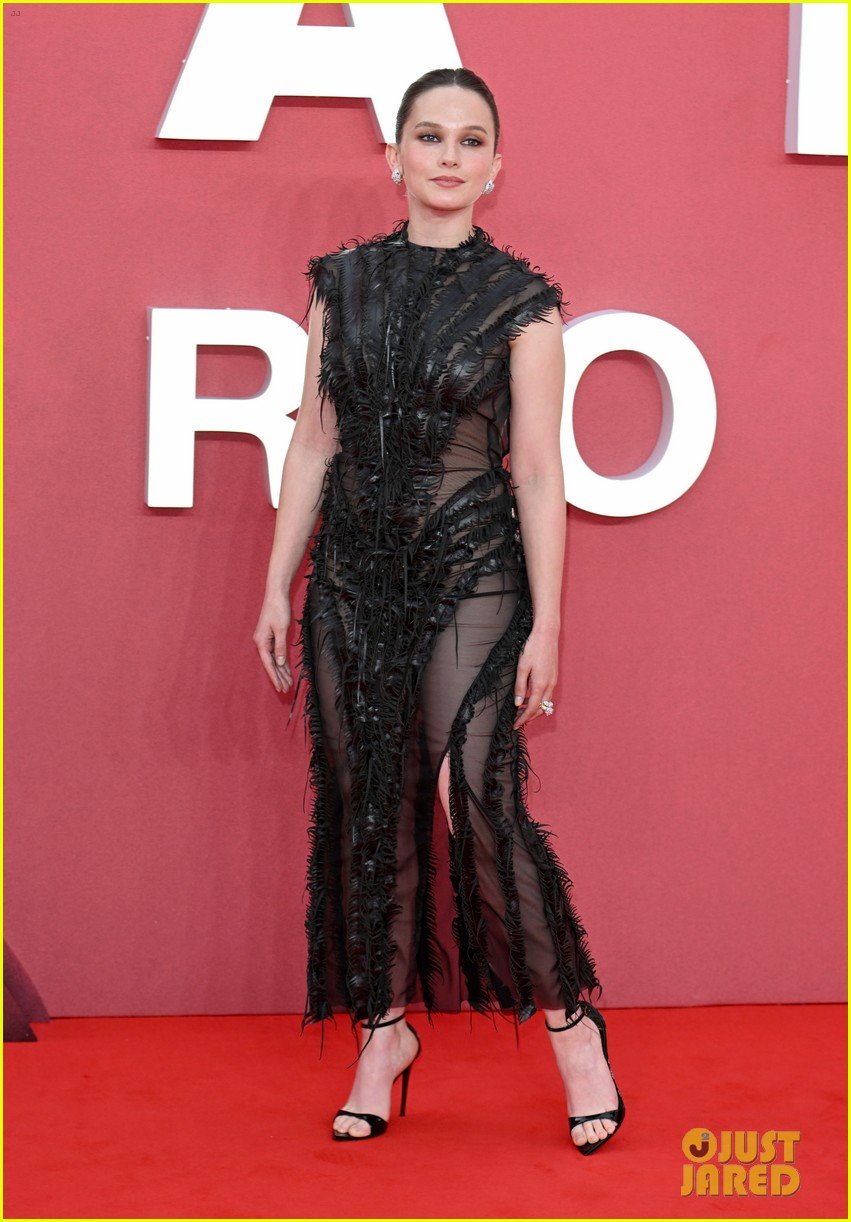 Cailee Spaeny Reunites with 'Alien: Romulus' Co-Stars at London ...