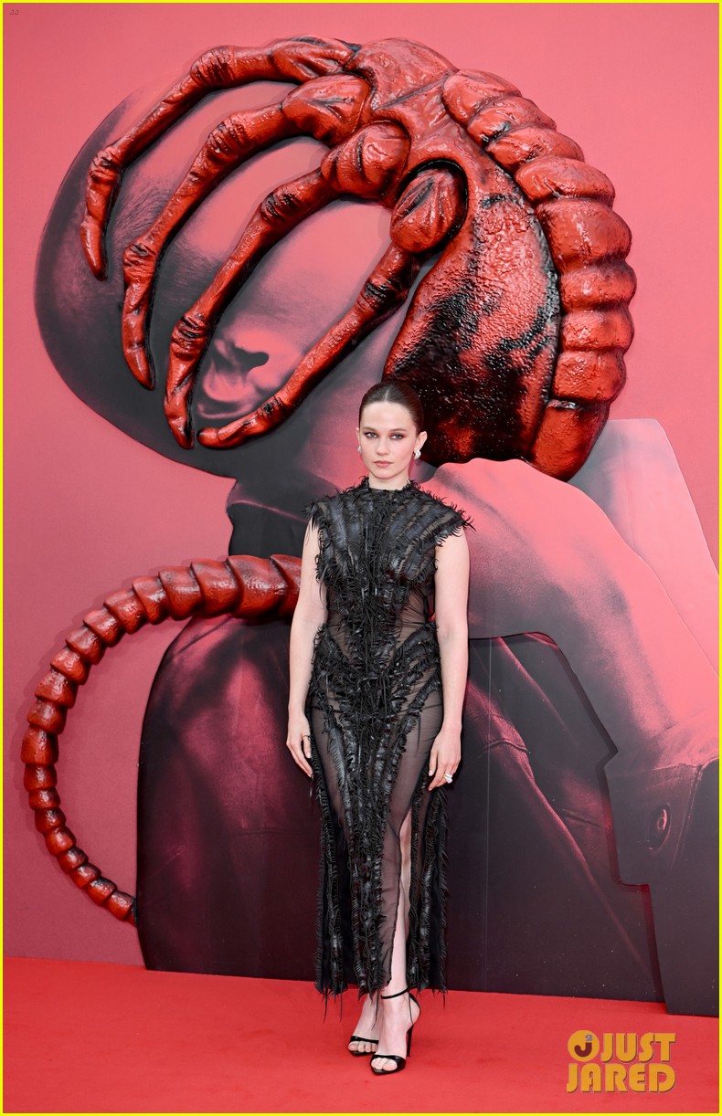 Cailee Spaeny Reunites with 'Alien: Romulus' Co-Stars at London ...