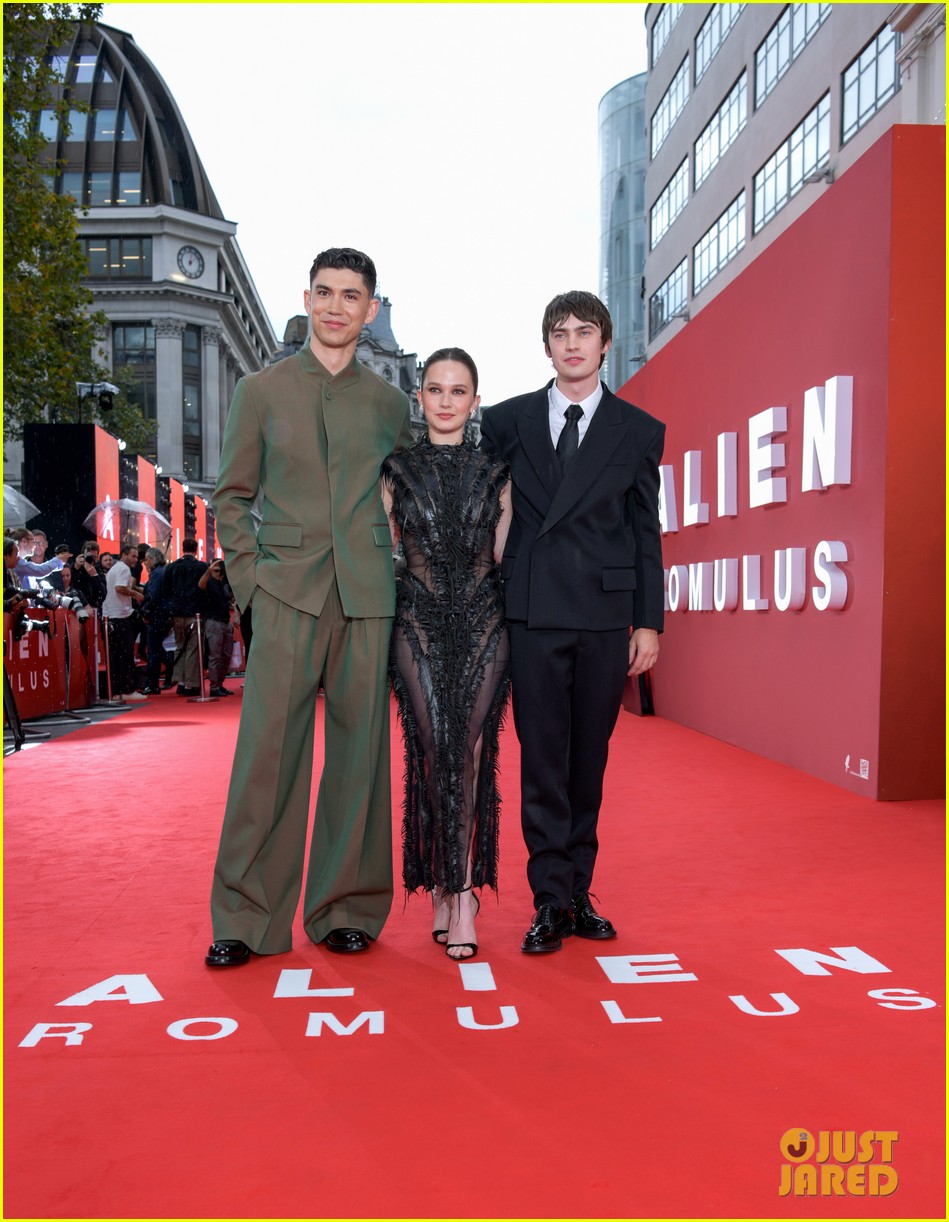 Cailee Spaeny Reunites with 'Alien: Romulus' Co-Stars at London ...