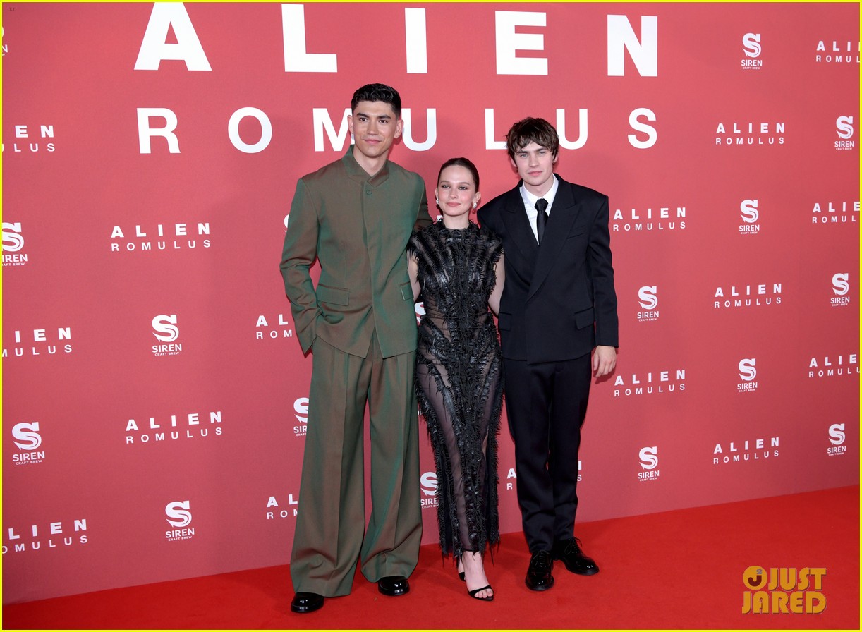 Cailee Spaeny Reunites with 'Alien: Romulus' Co-Stars at London ...