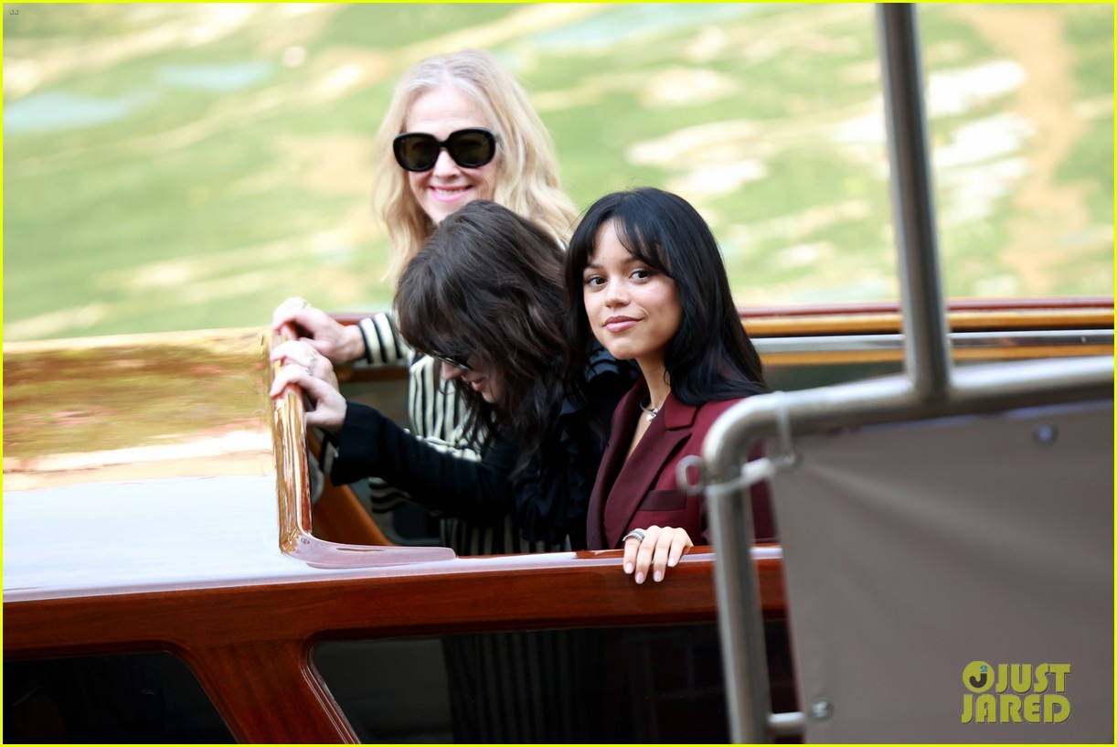 Jenna Ortega, Winona Ryder, & Catherine O'Hara Arrive to 'Beetlejuice Beetlejuice' Venice Photo ...