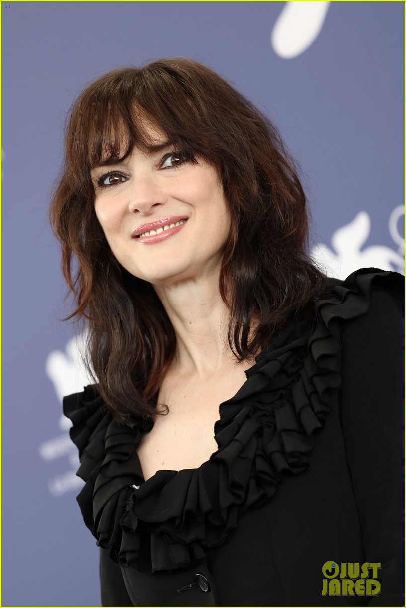 Jenna Ortega, Winona Ryder, & Catherine O'Hara Arrive to 'Beetlejuice Beetlejuice' Venice Photo ...