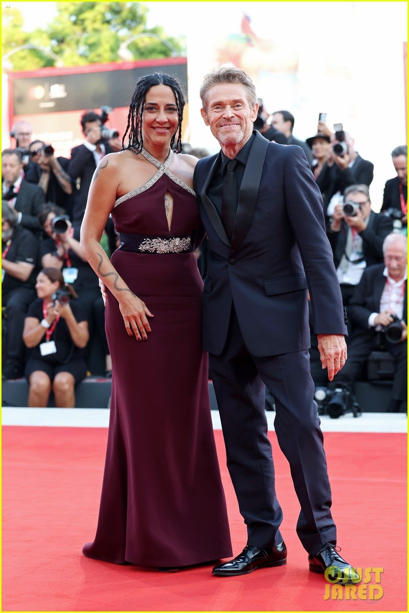 Jenna Ortega Pays Homage to Lydia Deetz's Red Dress at 'Beetlejuice ...