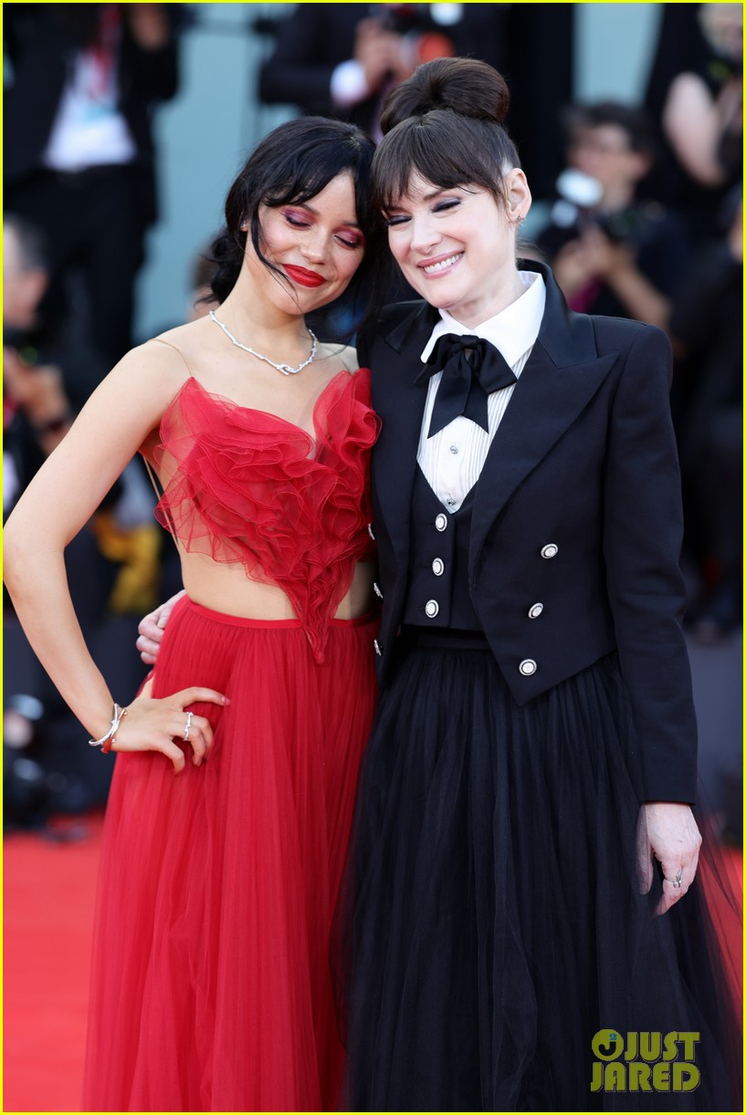 Jenna Ortega Pays Homage to Lydia Deetz's Red Dress at 'Beetlejuice ...