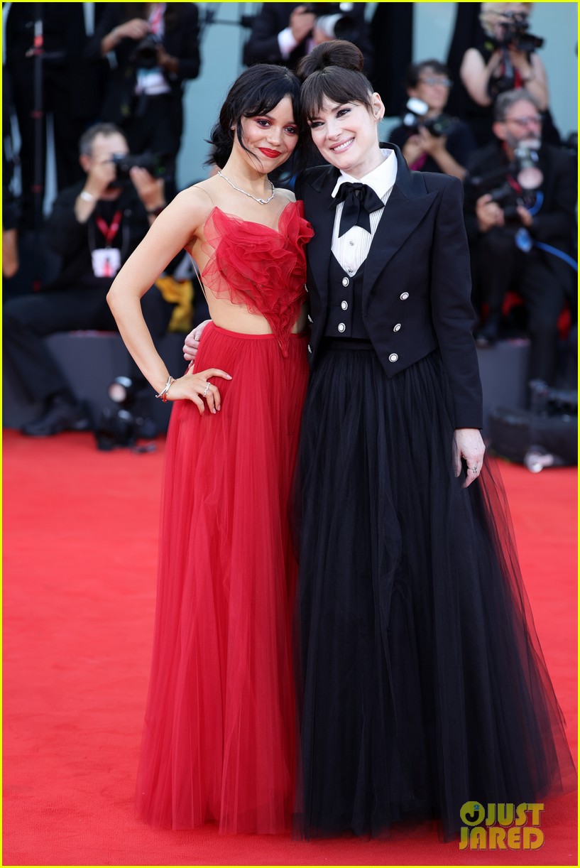 Jenna Ortega Pays Homage to Lydia Deetz's Red Dress at 'Beetlejuice ...