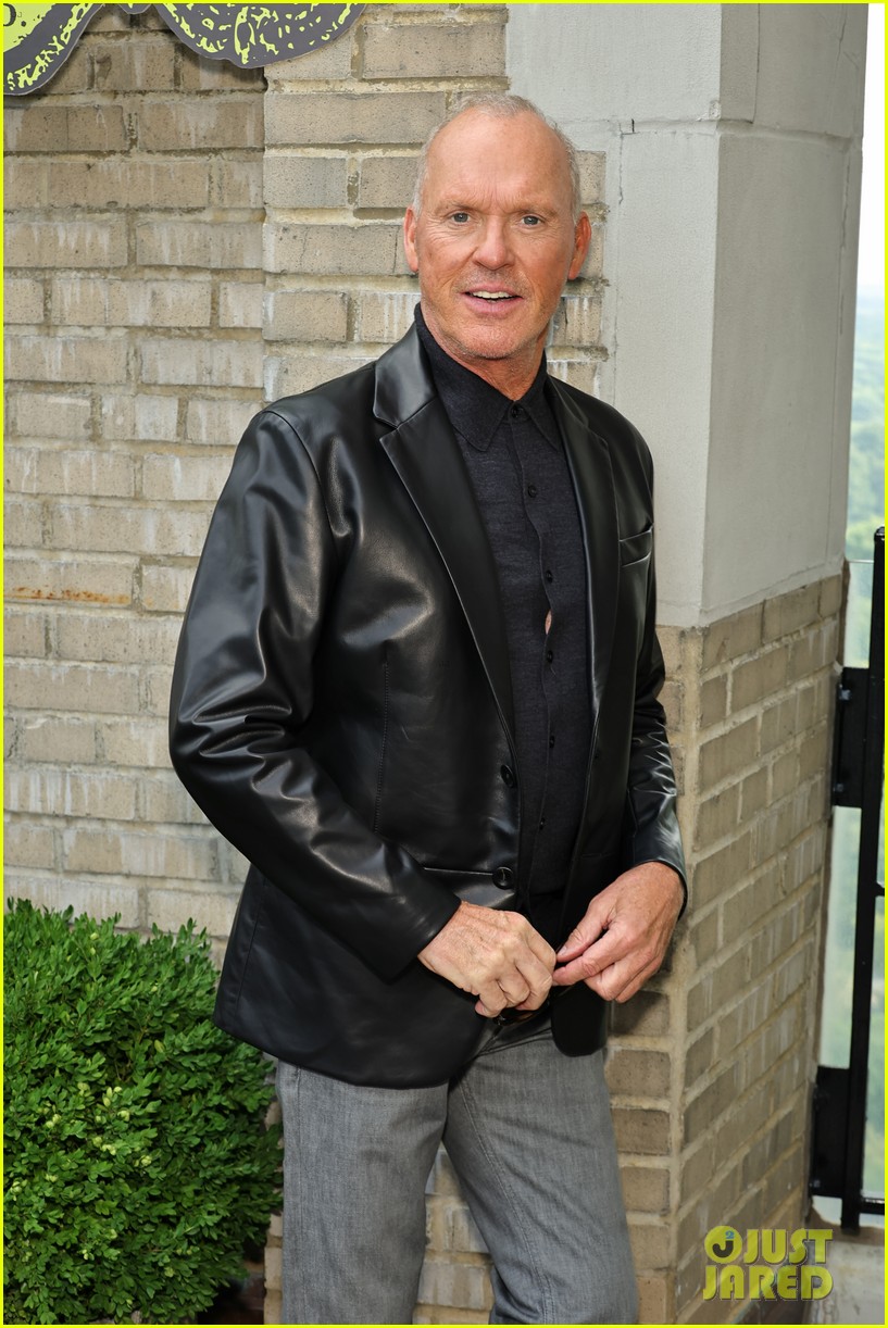 Jenna Ortega Joins Catherine O'Hara, Winona Ryder, & Monica Bellucci at ...