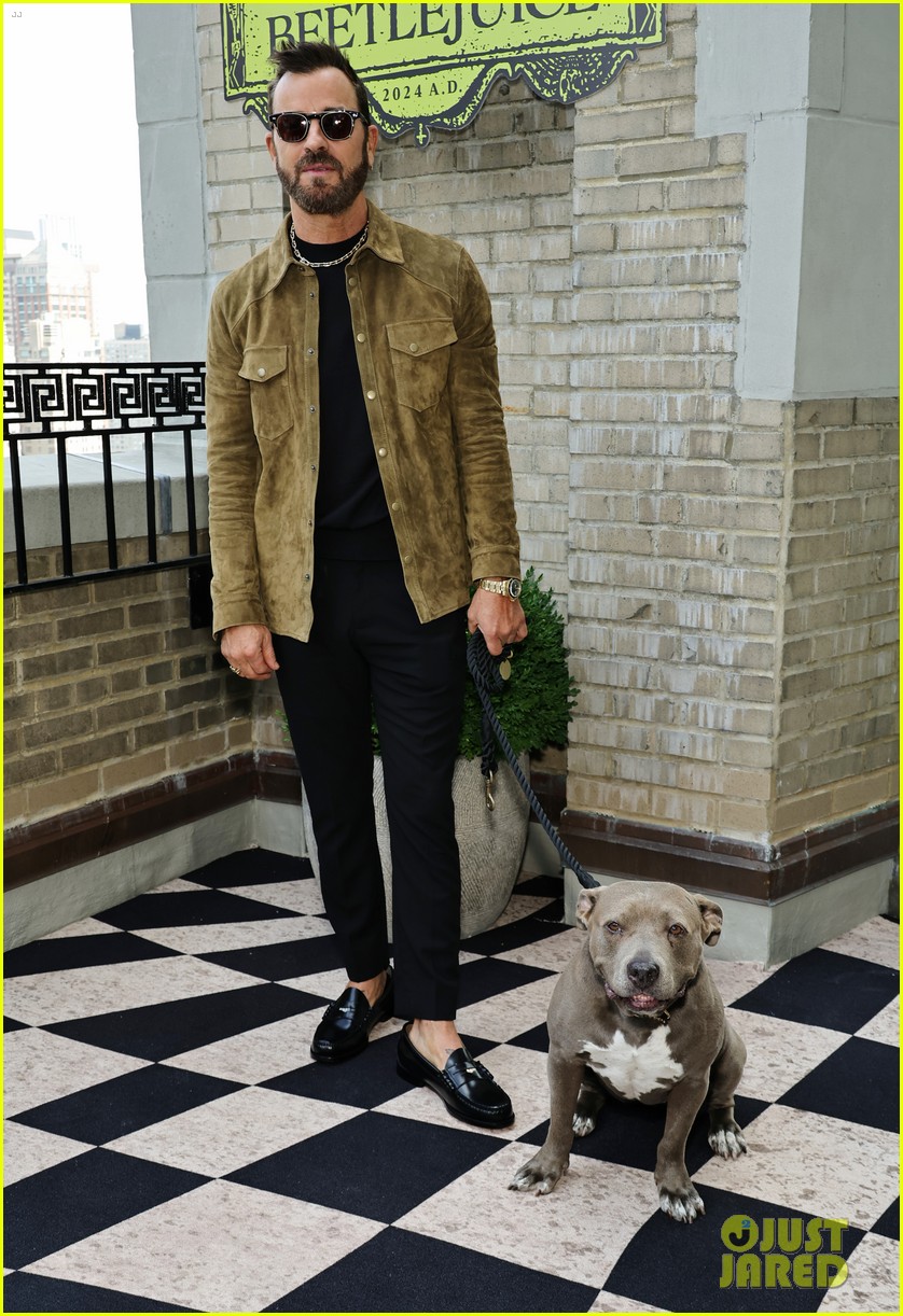 Jenna Ortega Joins Catherine O'Hara, Winona Ryder, & Monica Bellucci at 'Beetlejuice Beetlejuice ...