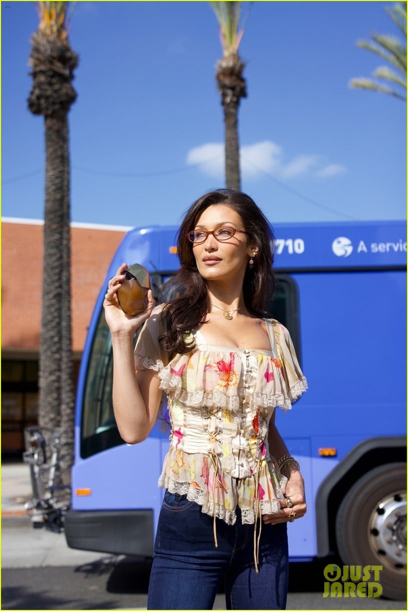 Bella Hadid Steps Out in Los Angeles to Check Out Her New 'Ôrebella ...