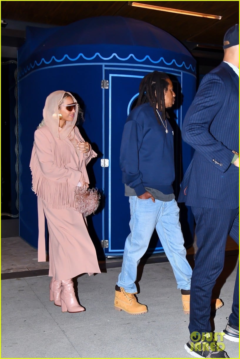 Beyonce Joins Jay-Z for Rare Night Out in NYC: Photo 5064404 | Beyonce ...