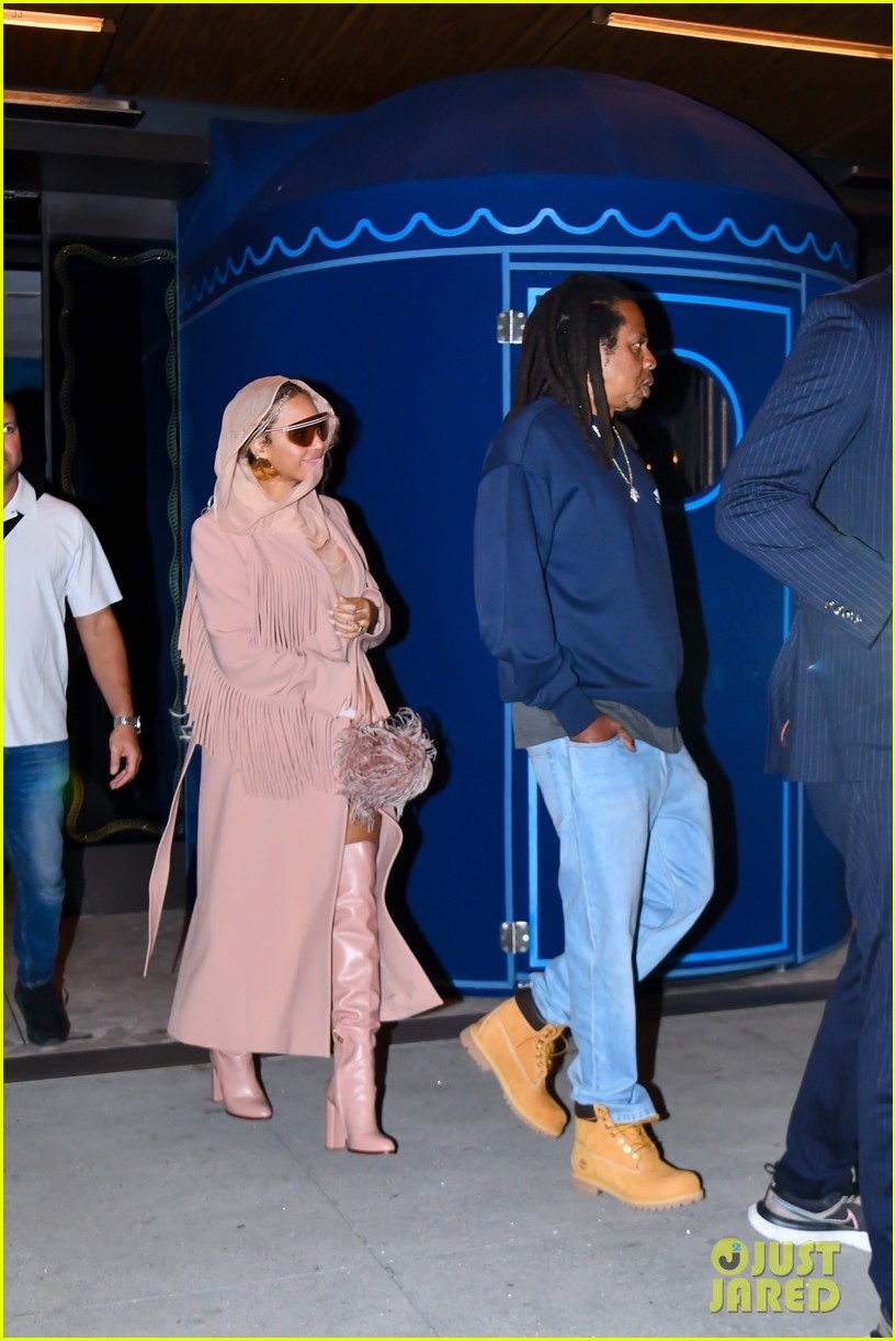 Beyonce Joins Jay-Z for Rare Night Out in NYC: Photo 5064417 | Beyonce ...