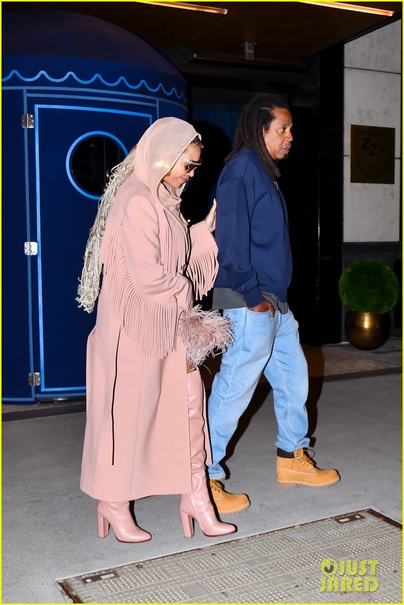 Beyonce Joins Jay-Z for Rare Night Out in NYC: Photo 5064419 | Beyonce ...