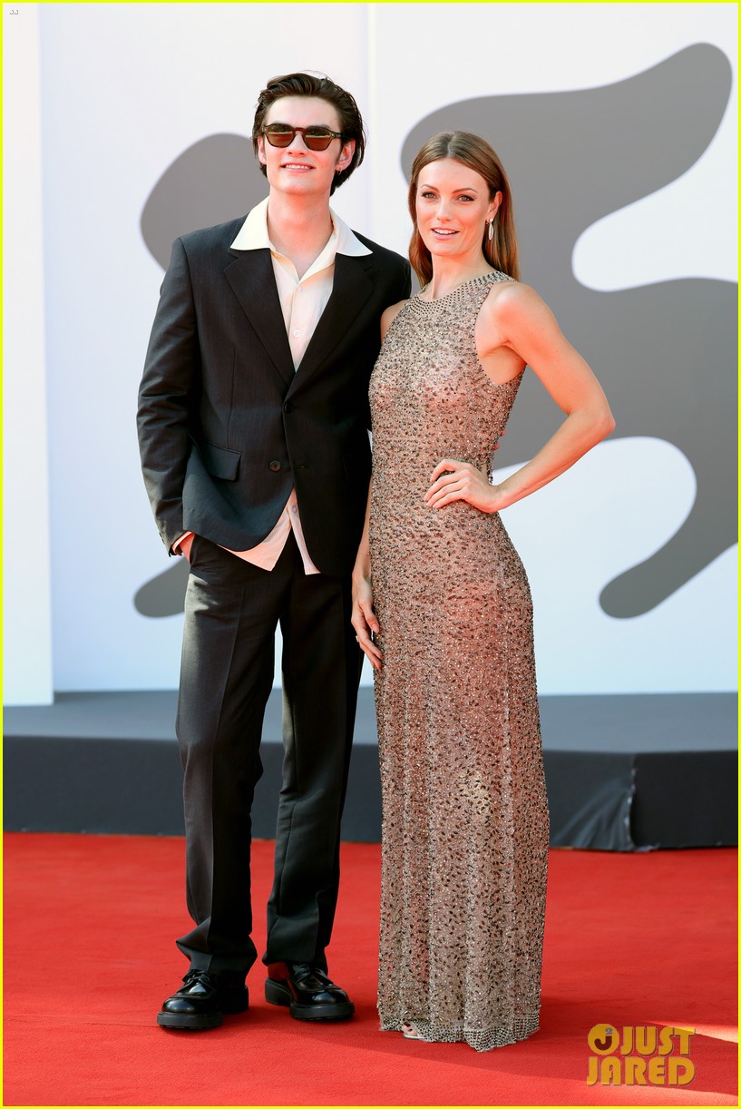 Cate Blanchett Premieres New Apple TV+ Series 'Disclaimer' in Venice ...