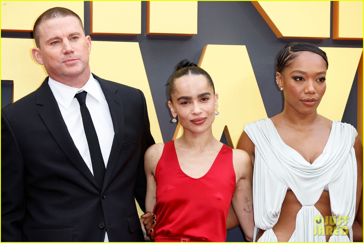 Zoe Kravitz Gets Support from Dad Lenny Kravitz at 'Blink Twice ...