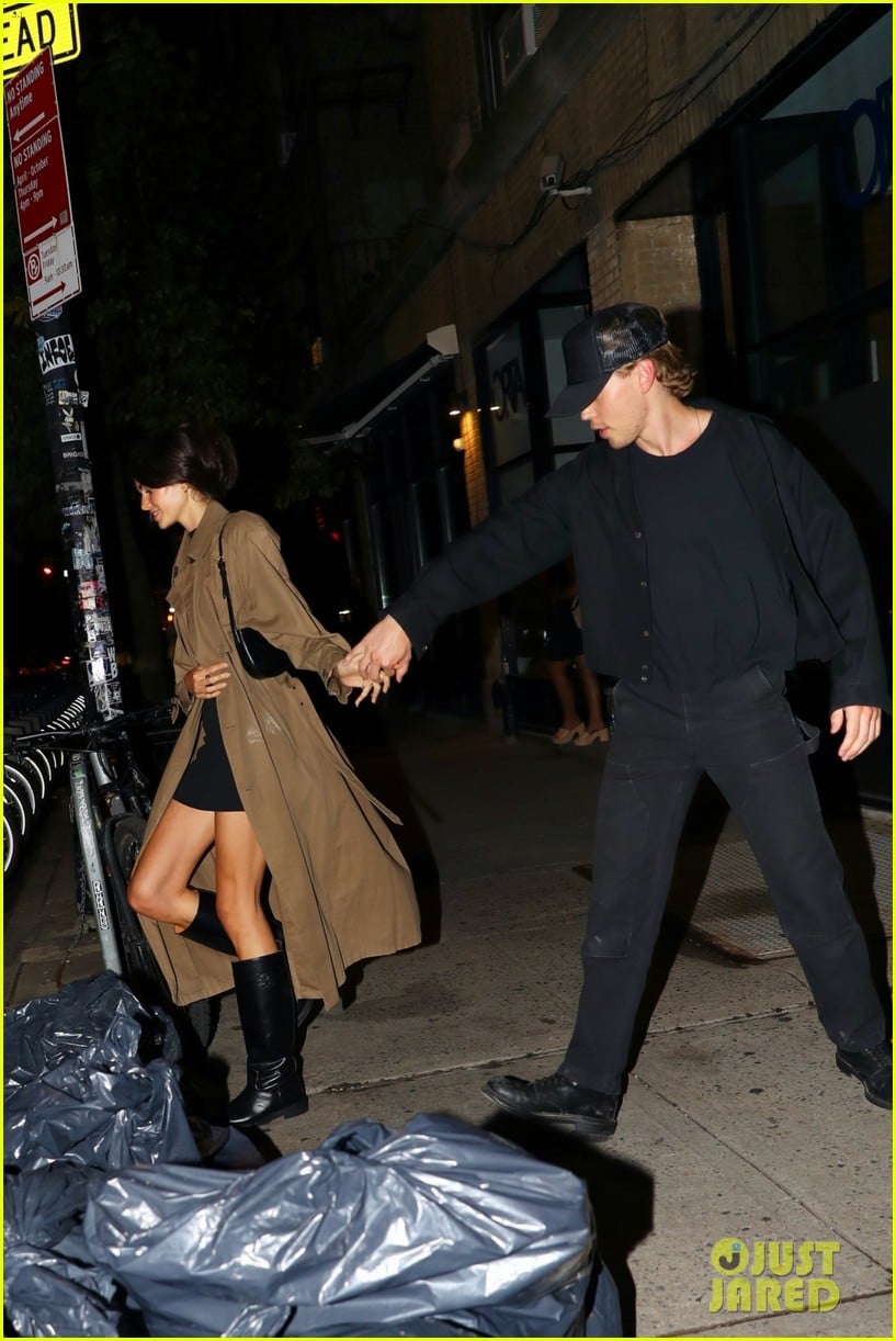Austin Butler & Girlfriend Kaia Gerber Spotted on NYC Date Night After ...