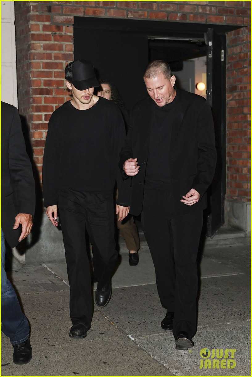 Channing Tatum Buddies Up With Austin Butler, Holds Hands With Zoe ...