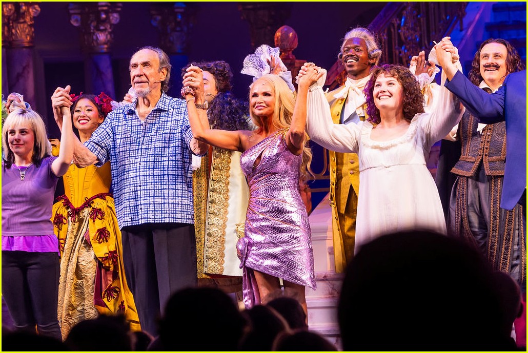 Kristin Chenoweth Earns Rave Reviews for New 'Queen of Versailles ...