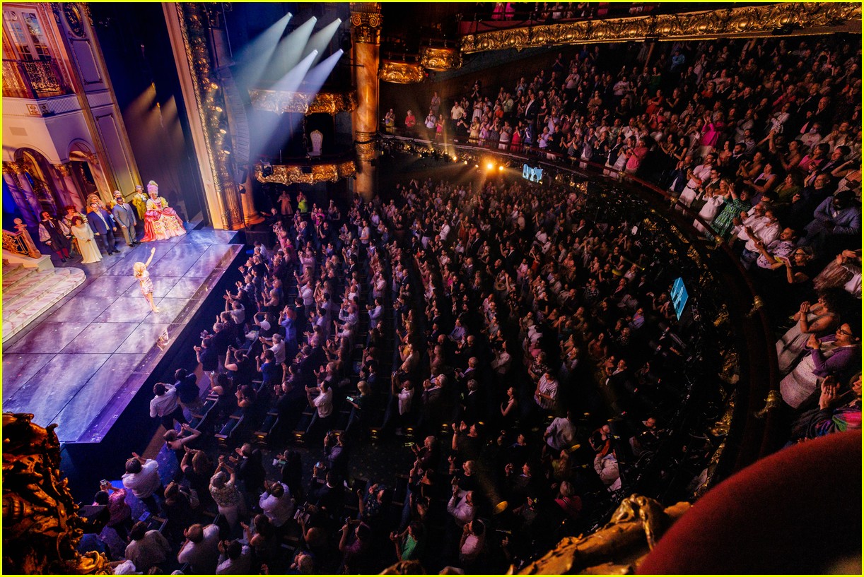 Kristin Chenoweth Earns Rave Reviews for New 'Queen of Versailles ...