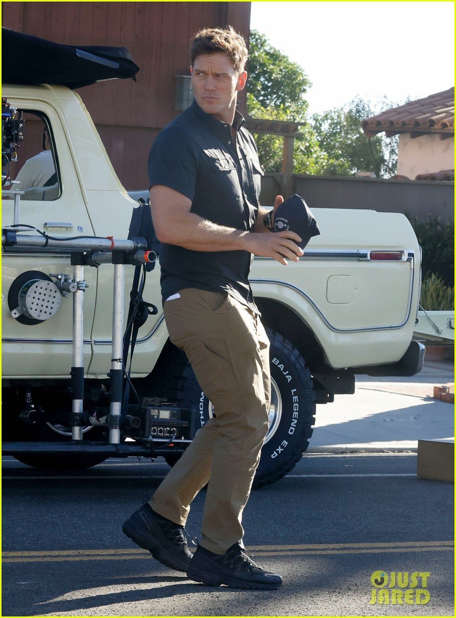 Chris Pratt Starts Filming New Movie 'The Way of the Warrior Kid' in ...